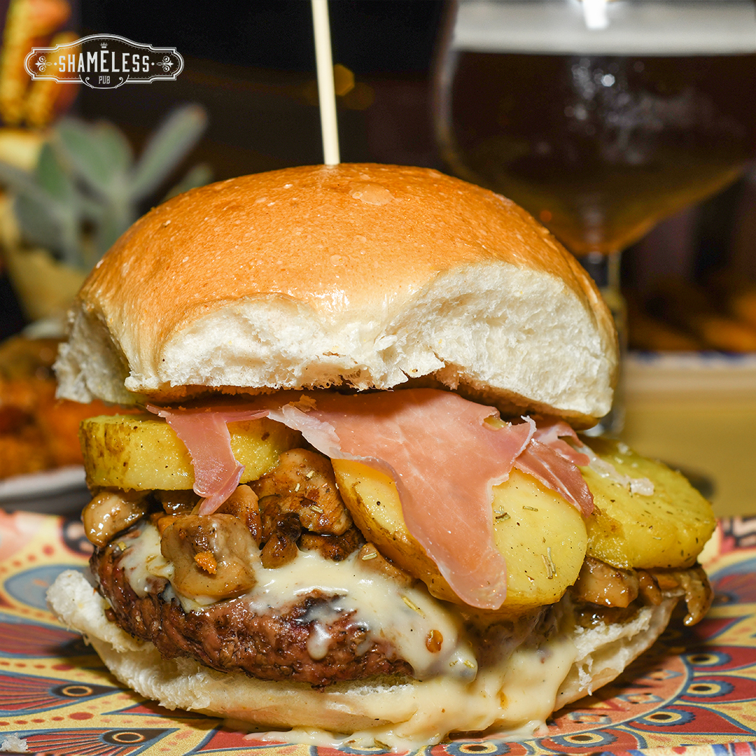 Shameless Pub – Senza Scuorno!